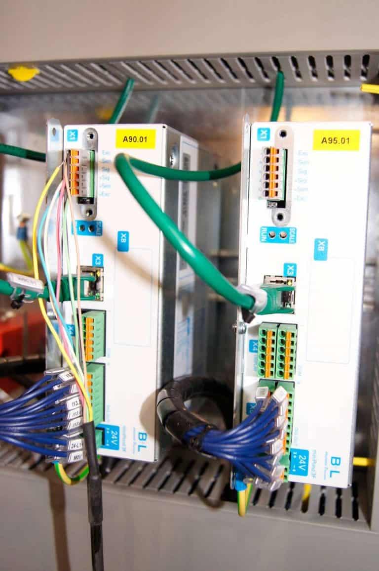 Smart Weighing Controllers: Every Gram Counts • BulkInside