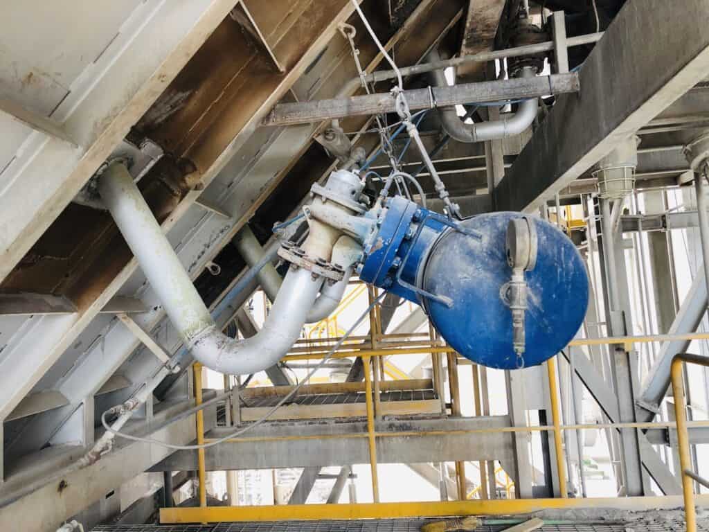 Declogging Inside Silos: The AIRCHOC® 6 Solution Simplifies Maintenance ...