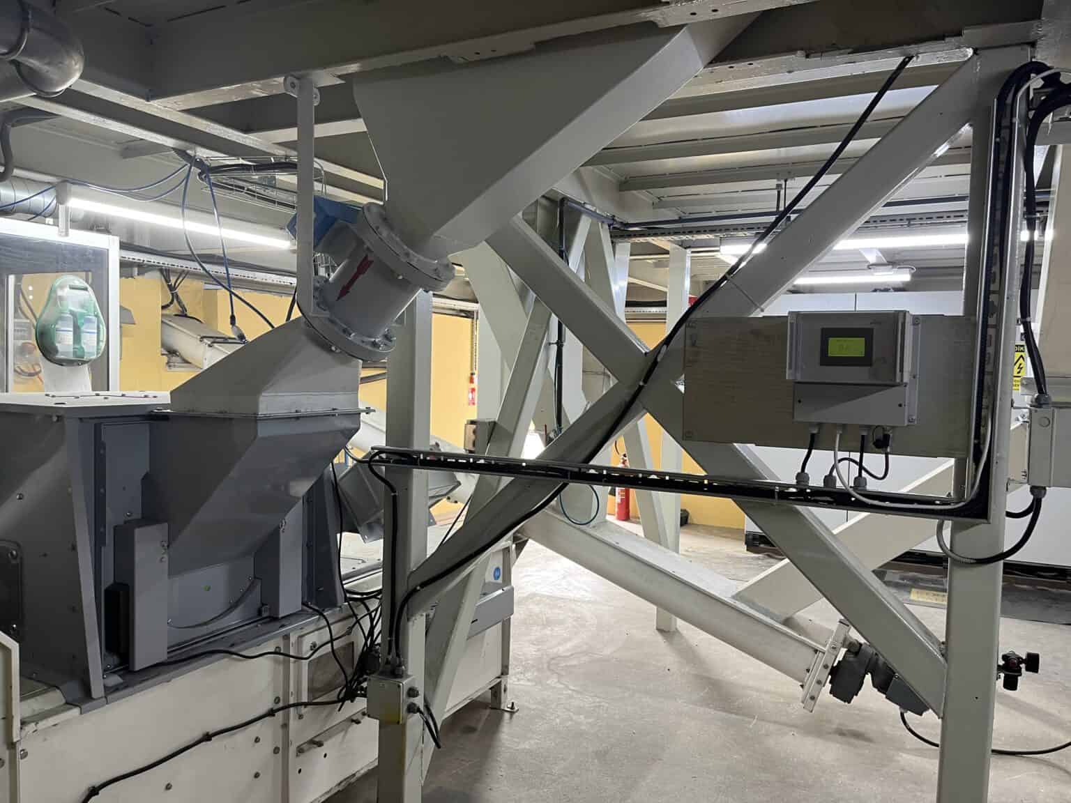 Saving energy and resources optimising the corn washing process