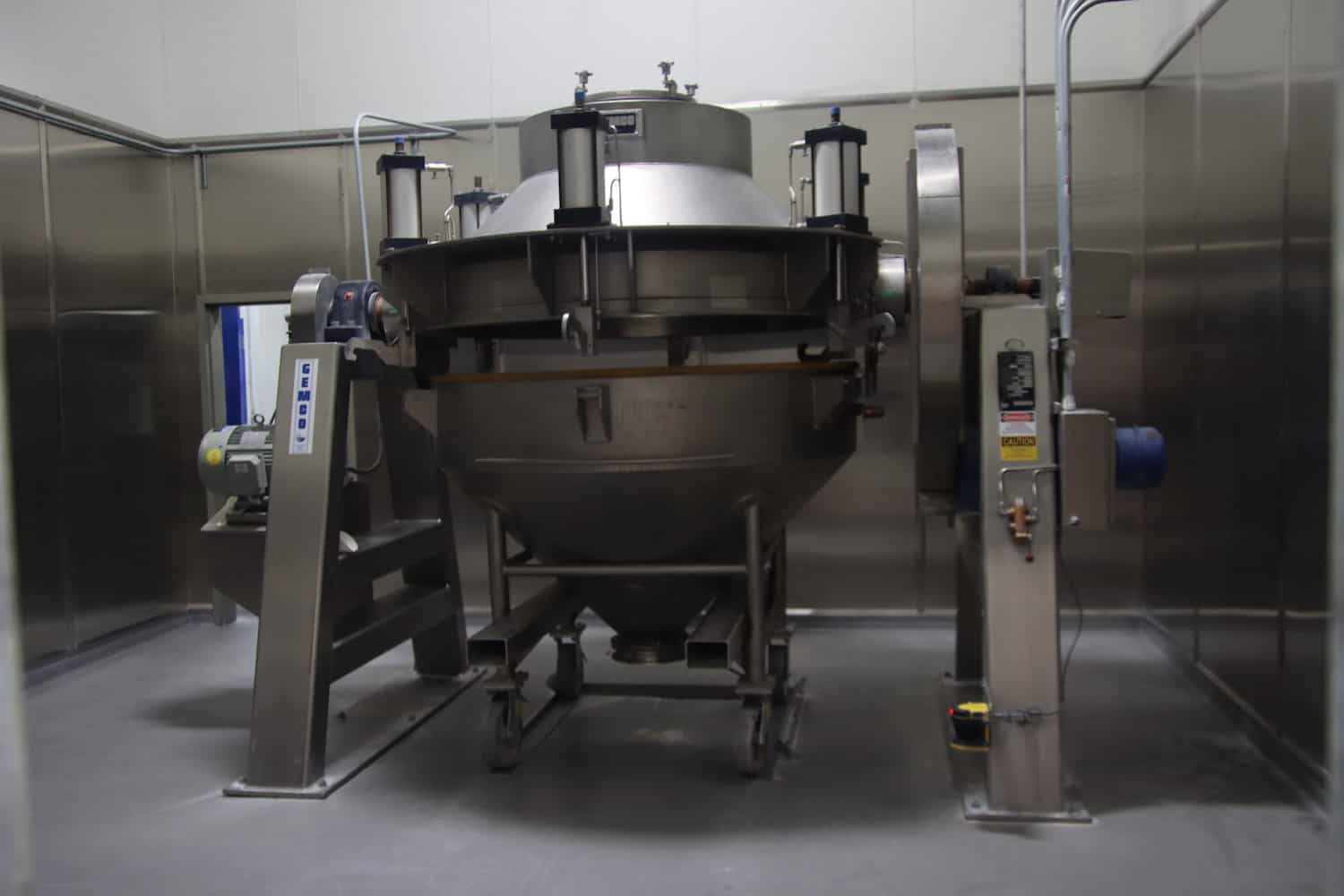 Discover the Top Three Advantages of the Porta Hopper Tumble Mixer