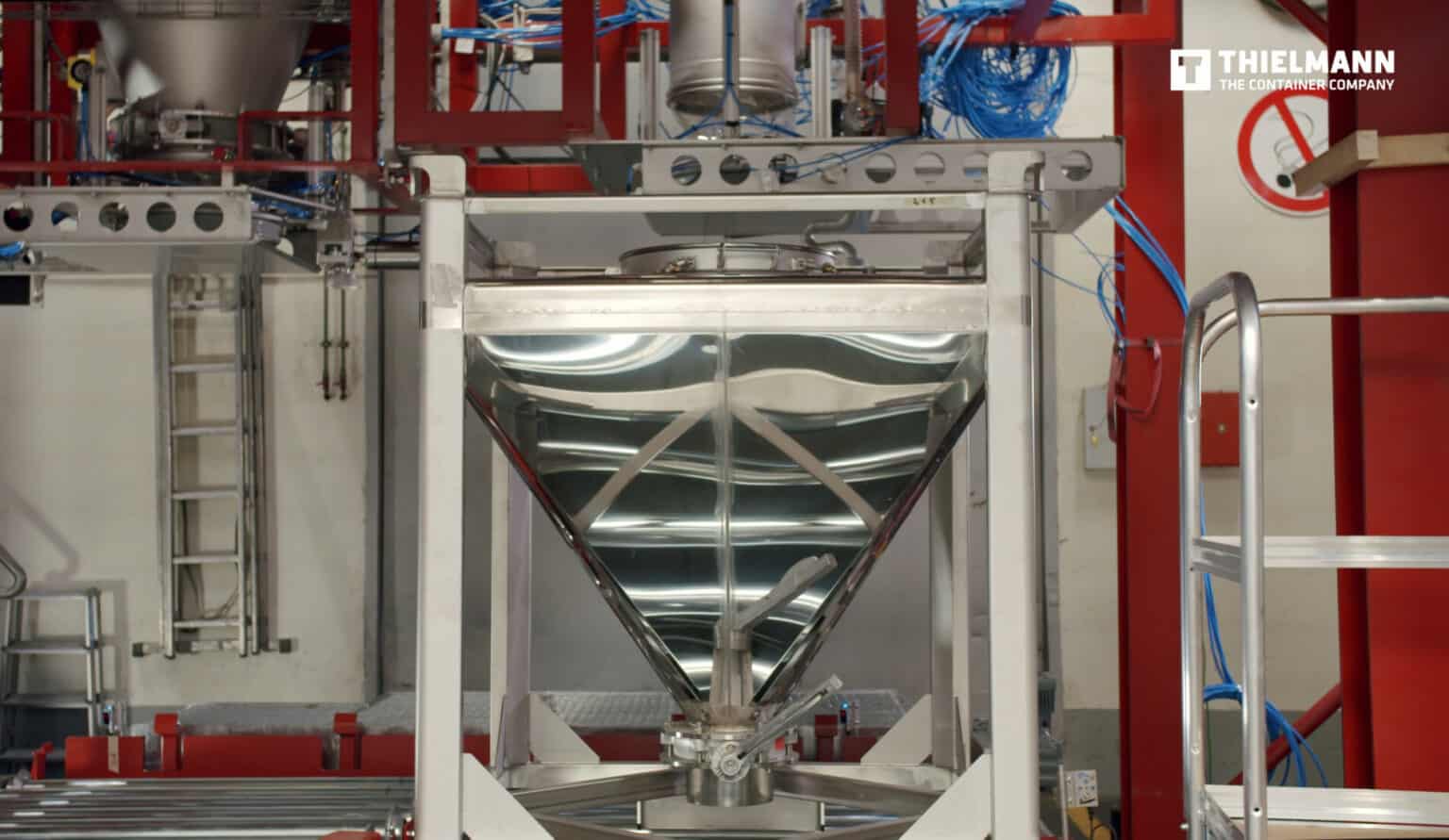 A Hybrid Handling Solution for Battery Manufacturers