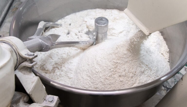 Conquering Challenges in Powder Mixing: How AZO Rescued a Dry Mix ...