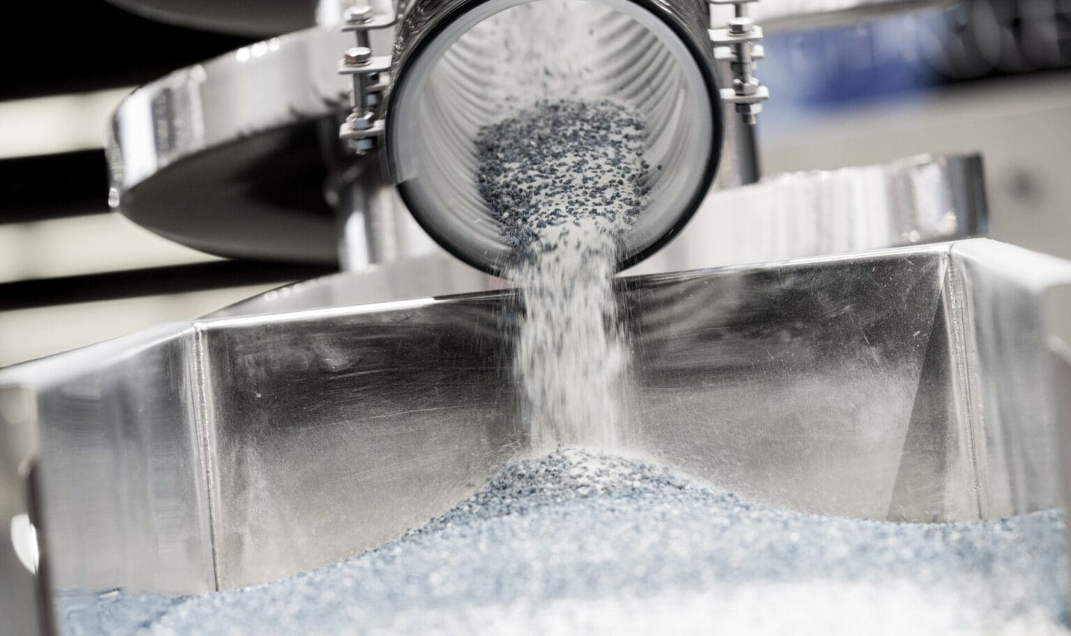Optimizing Particle Size Distribution through Powder Sieving • BulkInside
