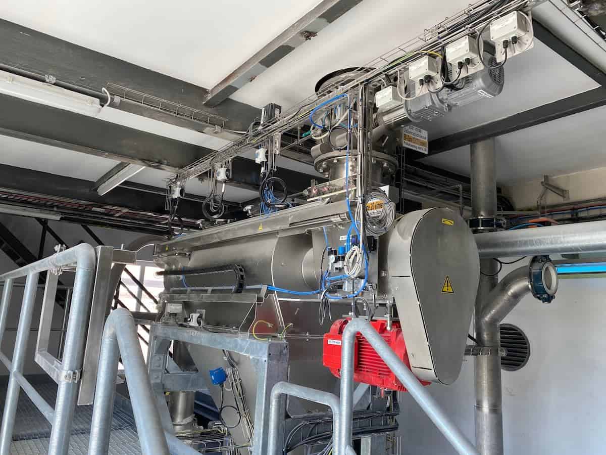 BEUMER Group - Conveying - Loading - Palletising - Packaging