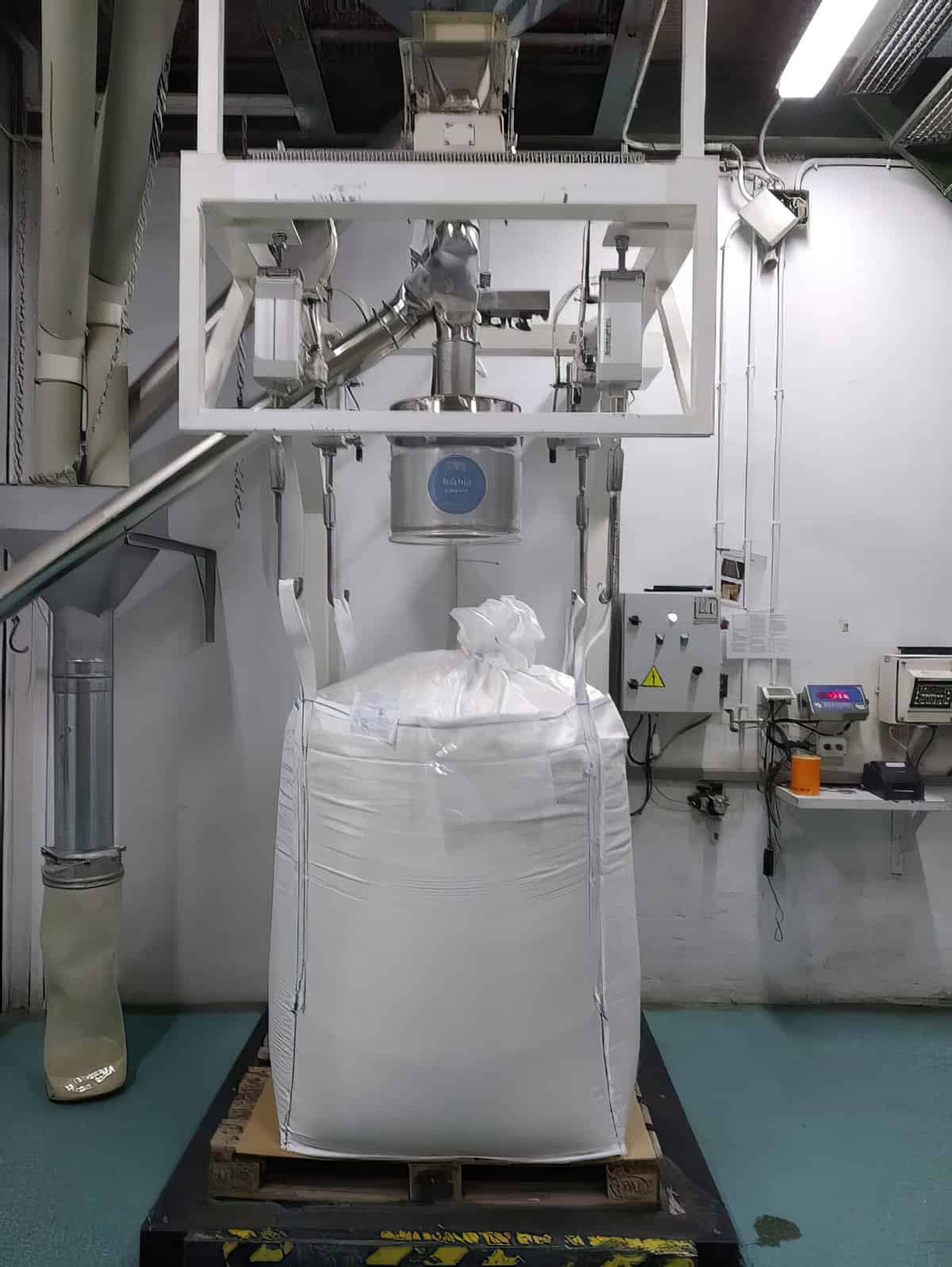 Bulk Bag Discharger - Corner Massage • BulkInside