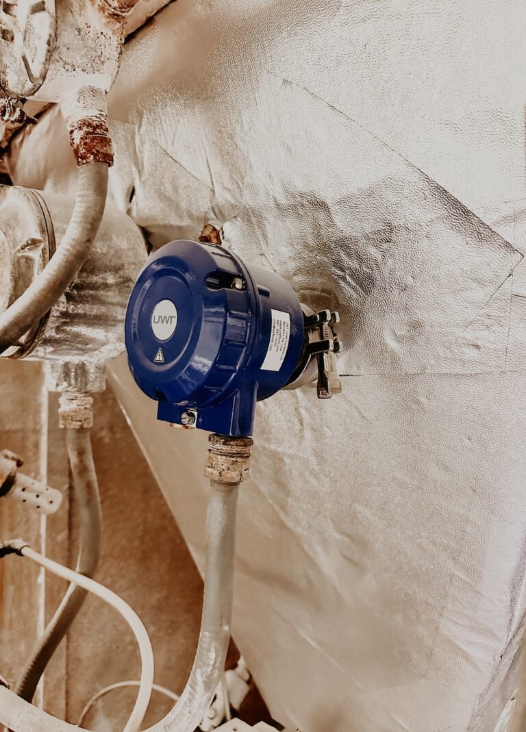 Quality pays off: UWT's rotary paddle level switch ensures a reliable ...