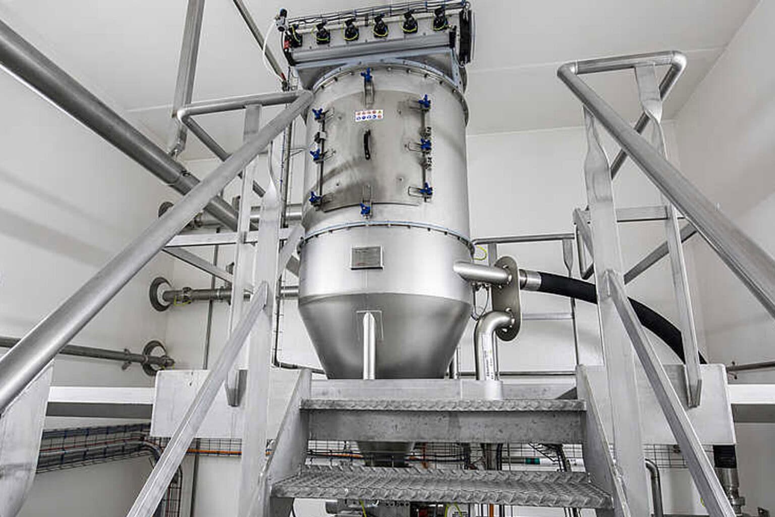 Explosion-Proof Vacuum Conveyors Transfer Materials in Hazardous ...