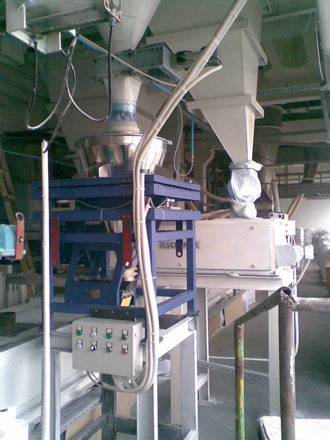 Precision Feeding with Loss-in-Weight Systems Using Vibrating Feeders ...