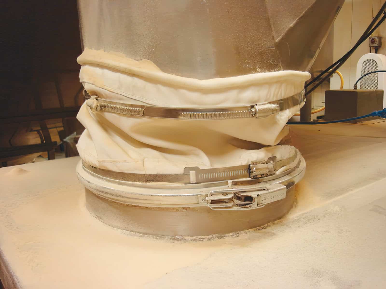Stop Powder Leaking from Flexible Connectors
